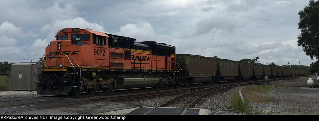 BNSF 9072